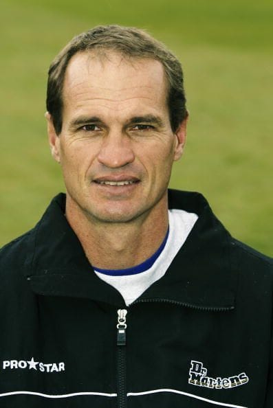 Cricketers who played for two different countries