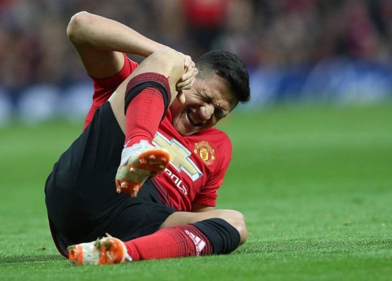 Manchester United News: Ole Gunnar Solskjaer gives update on Alexis ...