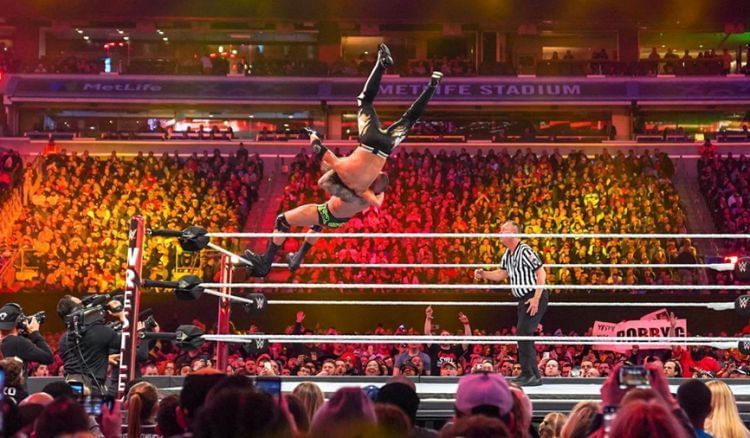 10 wrestling moves that are more painful than they actually look