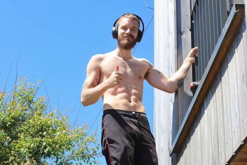PewDiePie's body transformation is taking over the Internet