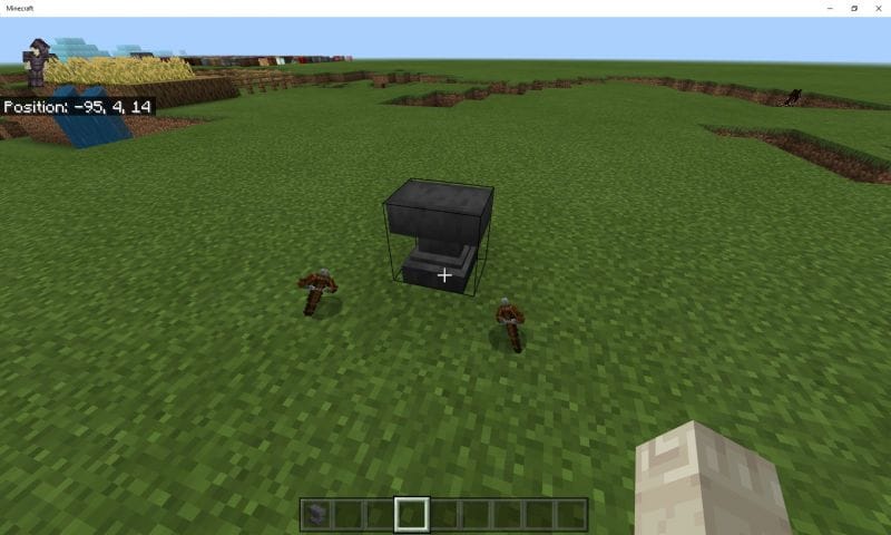 How to repair a crossbow in Minecraft