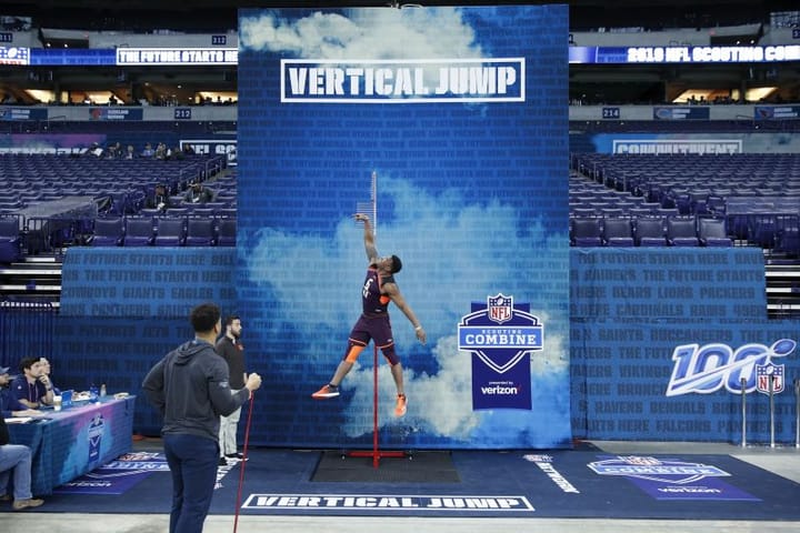 10 NFL players with the highest vertical jumps