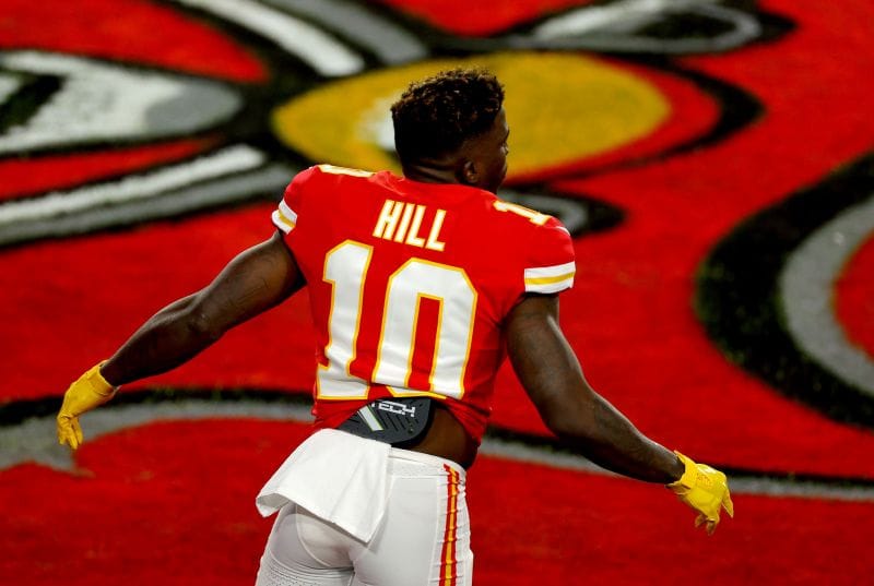 NFL: Tyreek Hill under fire for posting cryptic video with girlfriend