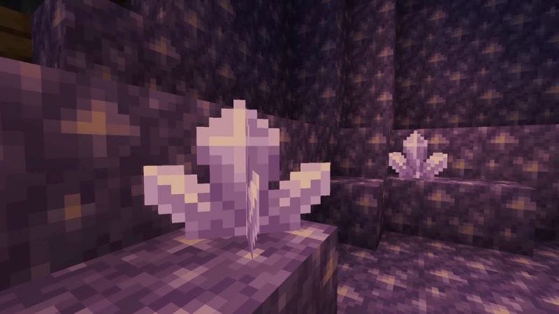 What can you do with Amethyst Shards in Minecraft 1.17 version