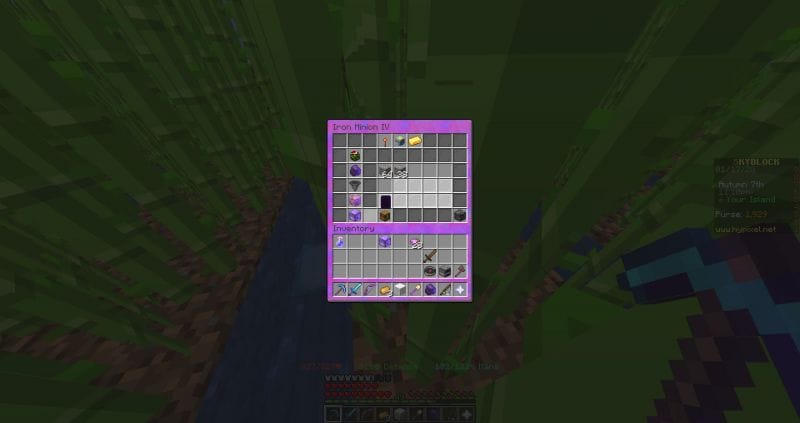 How to use a compactor in Minecraft Hypixel Skyblock