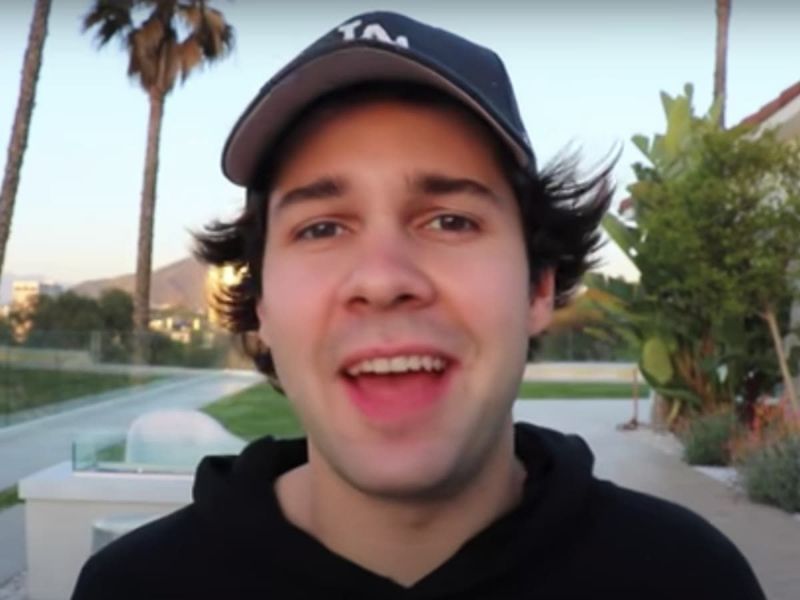 "Free roofies in every slice?": David Dobrik announces his own pizza ...