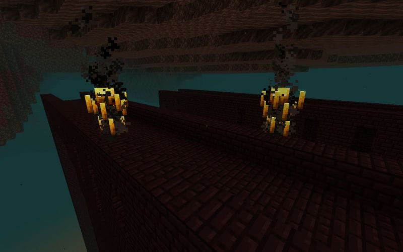 Which mobs can spawn in a Minecraft nether fortress?