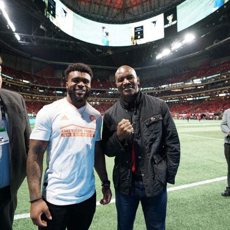 Who is Evander Holyfield's son Elijah Holyfield and which NFL team does ...