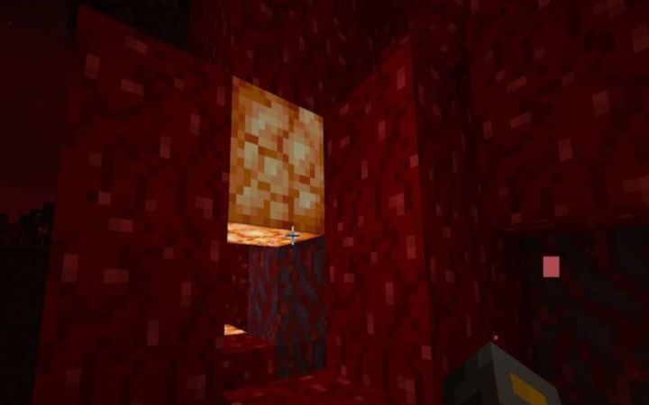 How to get shroomlights easily in Minecraft