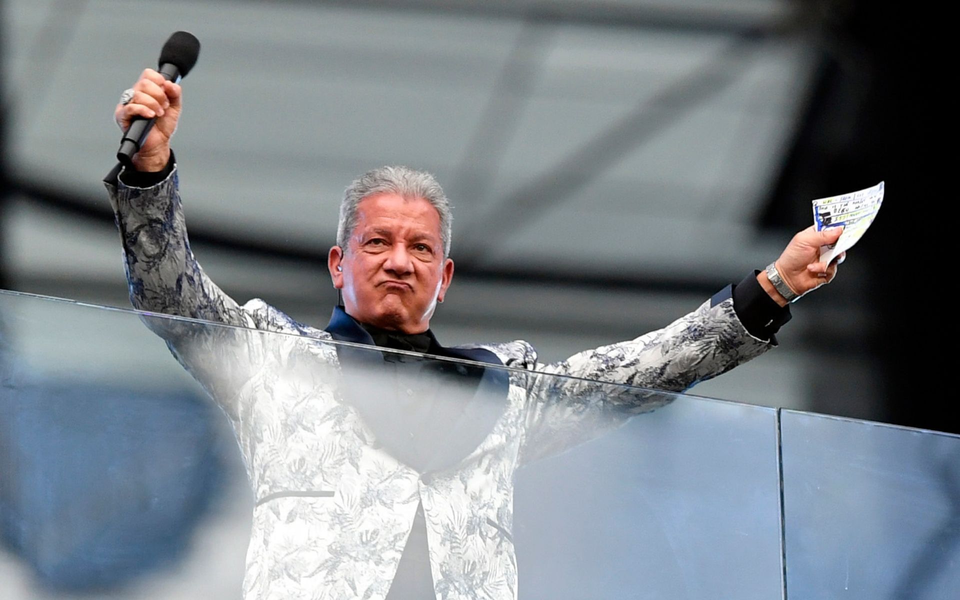 What is Bruce Buffer's UFC salary per fight?