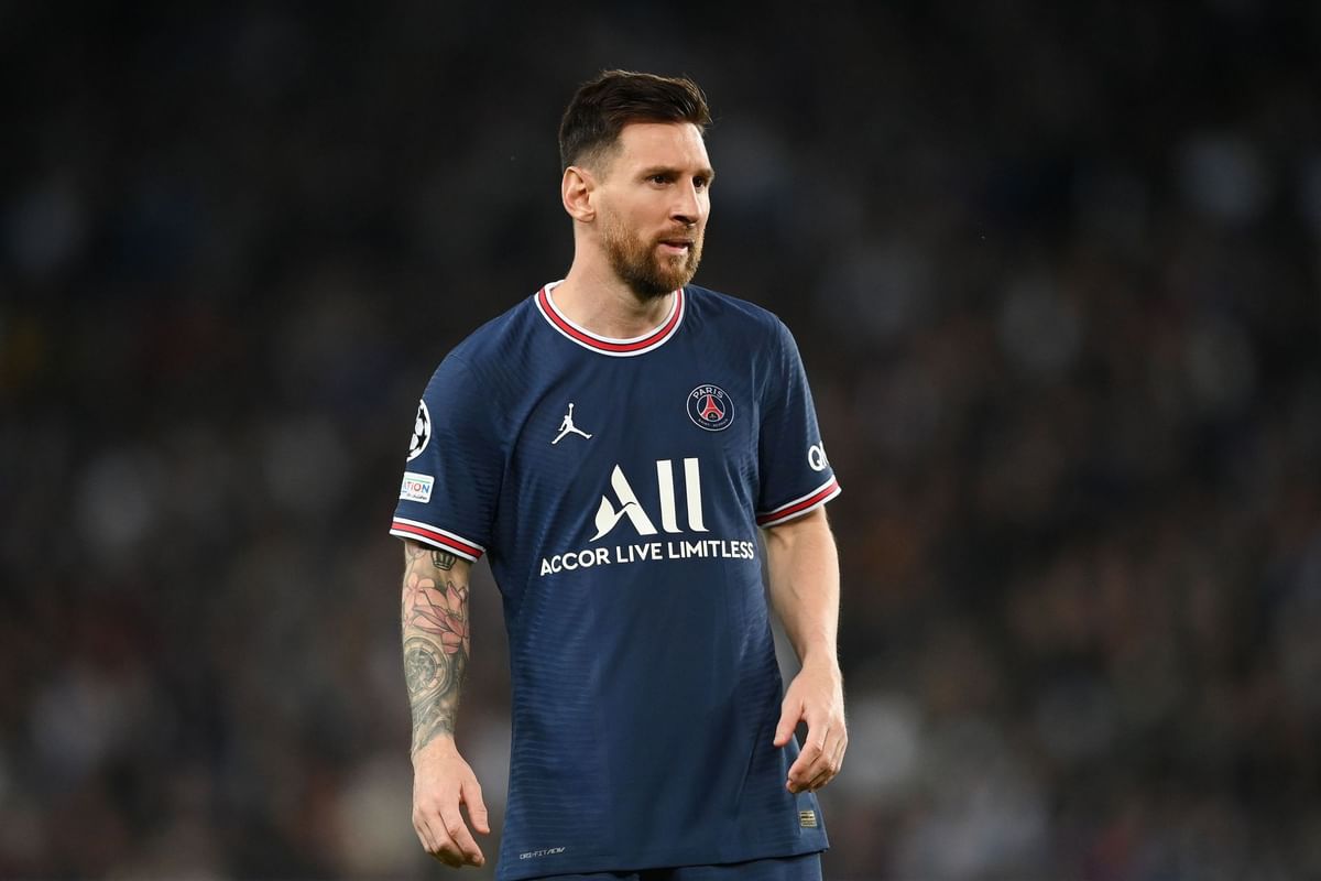 Is Lionel Messi playing for PSG against Bordeaux tonight?