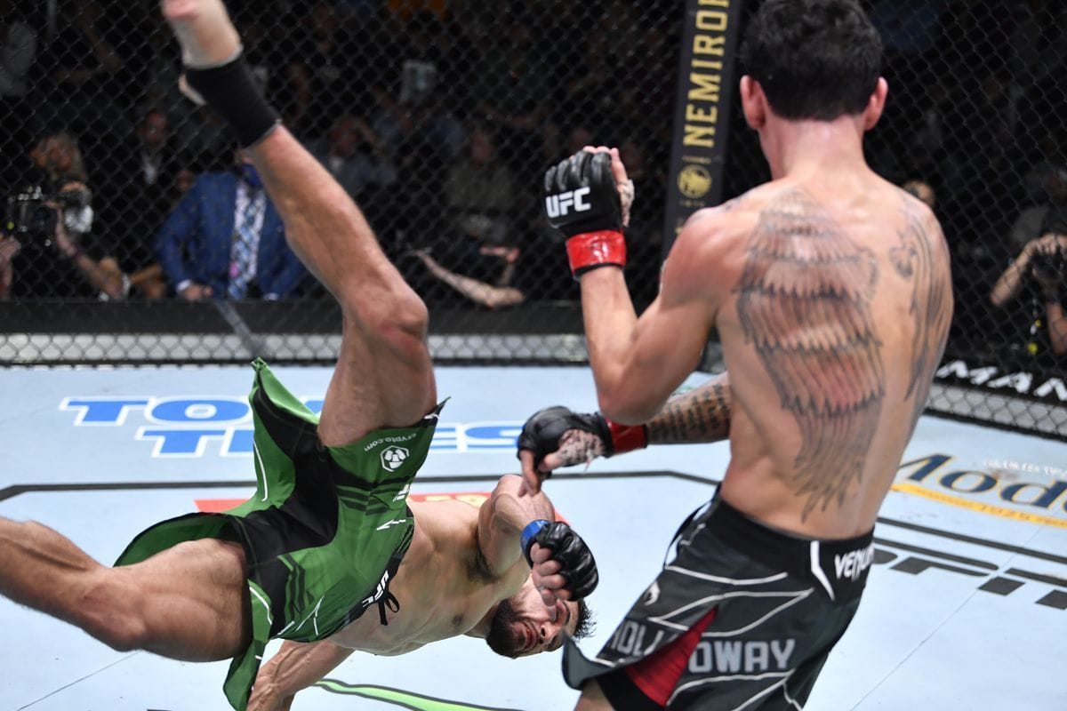 Max Holloway's Last Fight, MMA Record & More