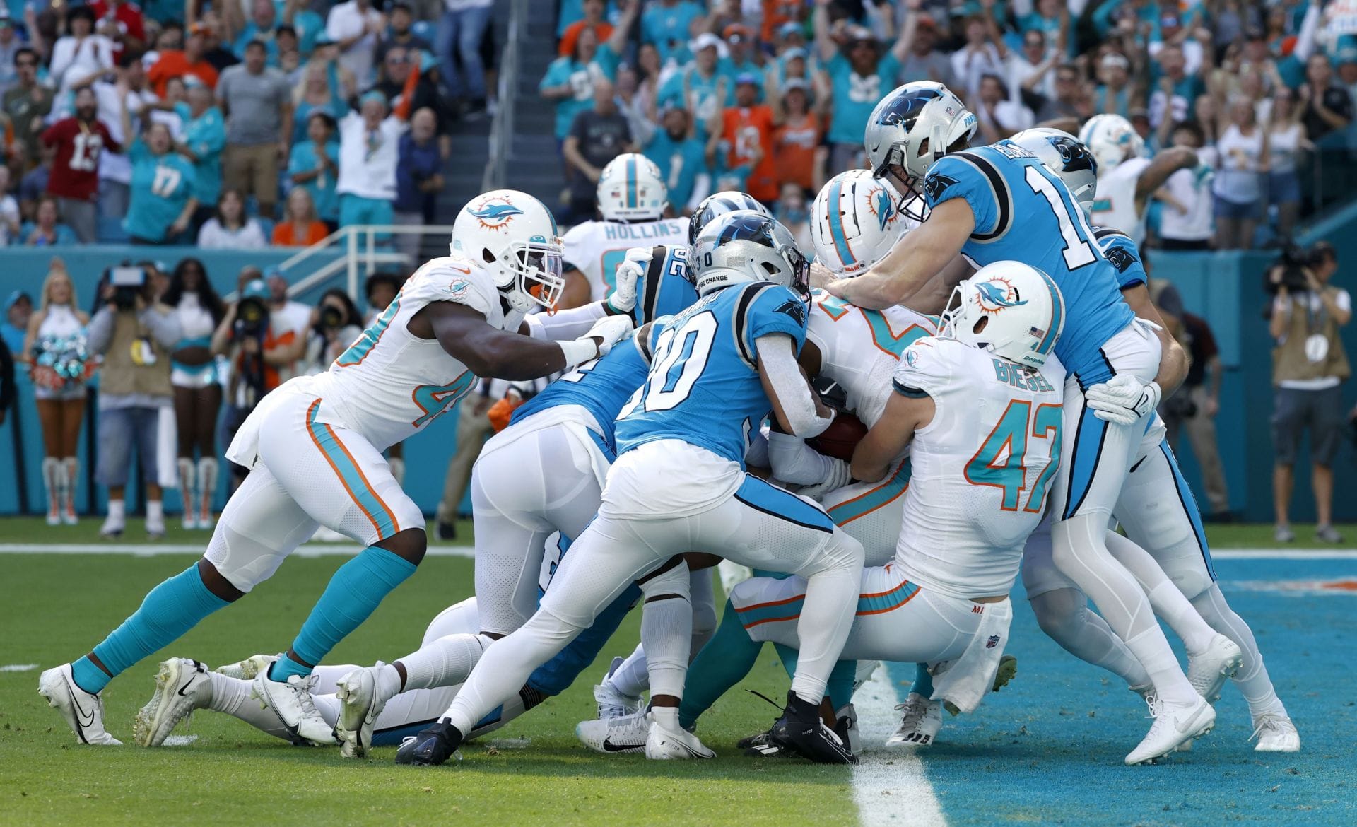 Watch: Miami Dolphins block Panthers punt for touchdown