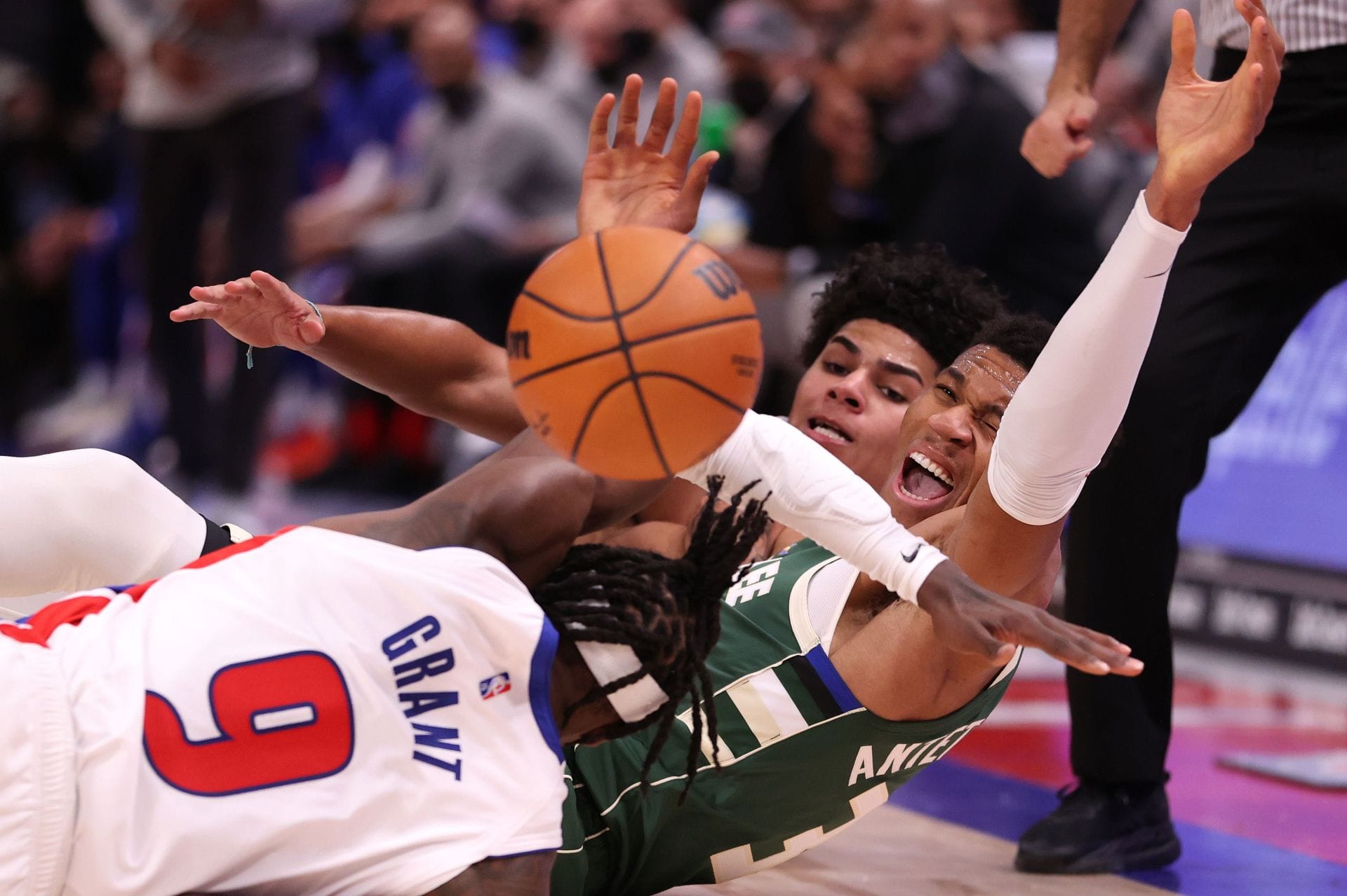 Detroit Pistons vs Milwaukee Bucks: Injury Report, Predicted Lineups and Starting 5s - November ...