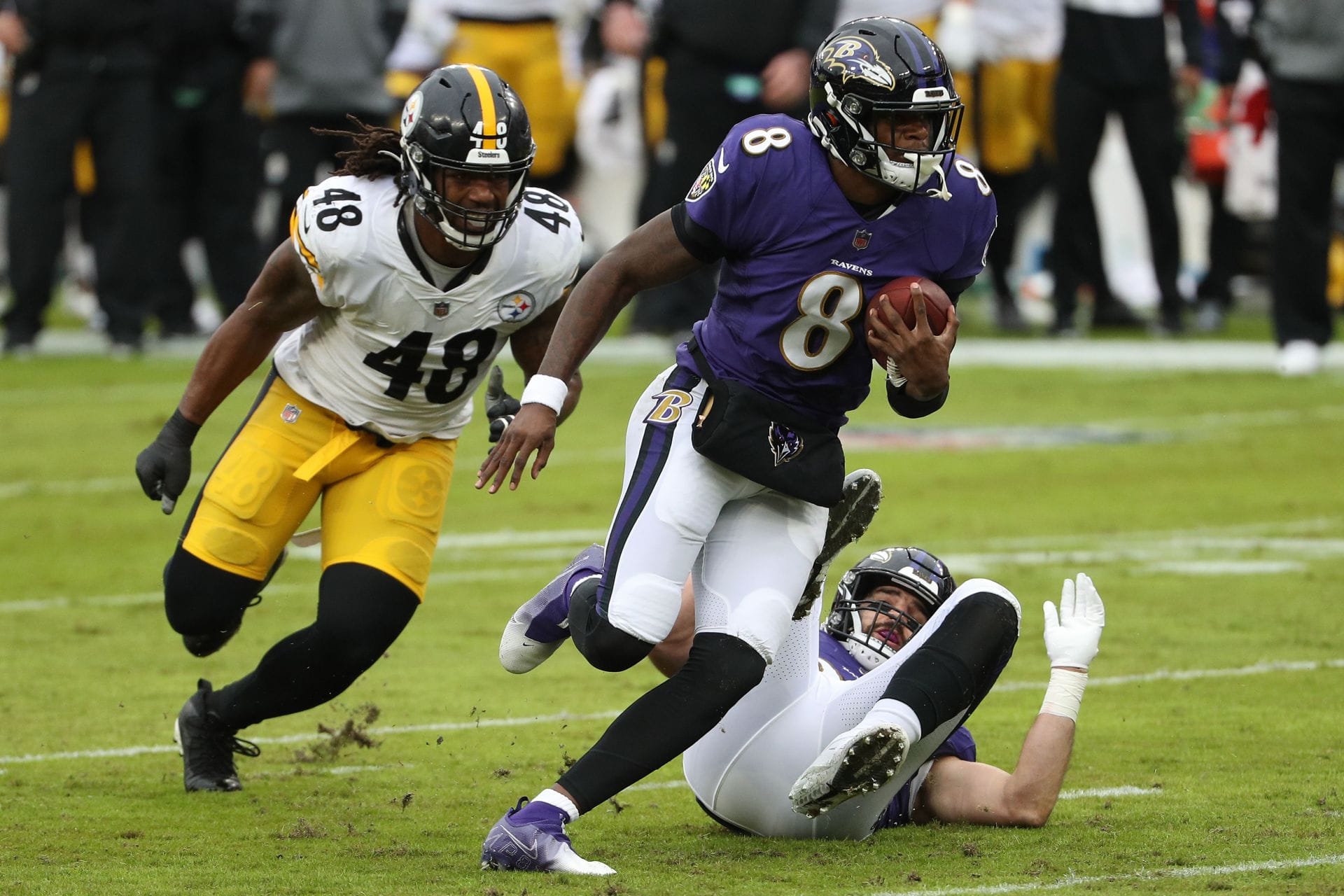 What is Lamar Jackson's record against Pittsburgh Steelers?