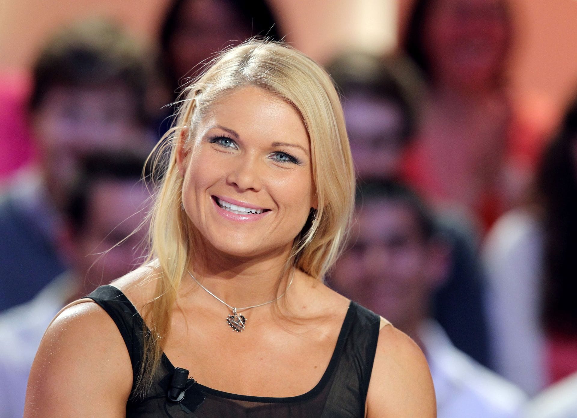 WWE News- 4-time WWE Champion sends a heartfelt message to Beth Phoenix ...