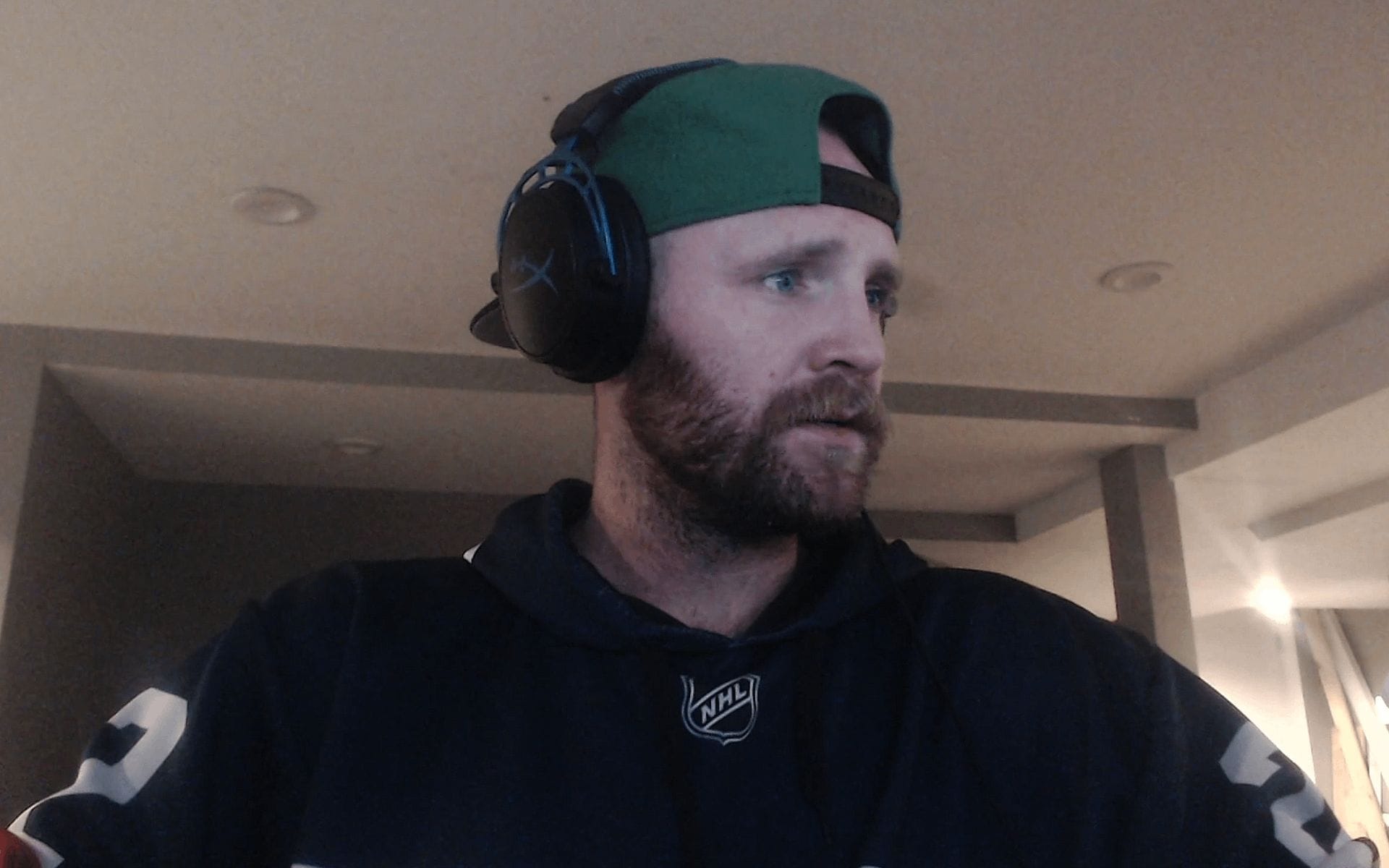 Twitch streamer LyndonFPS has an odd 'snack' during match of Super People