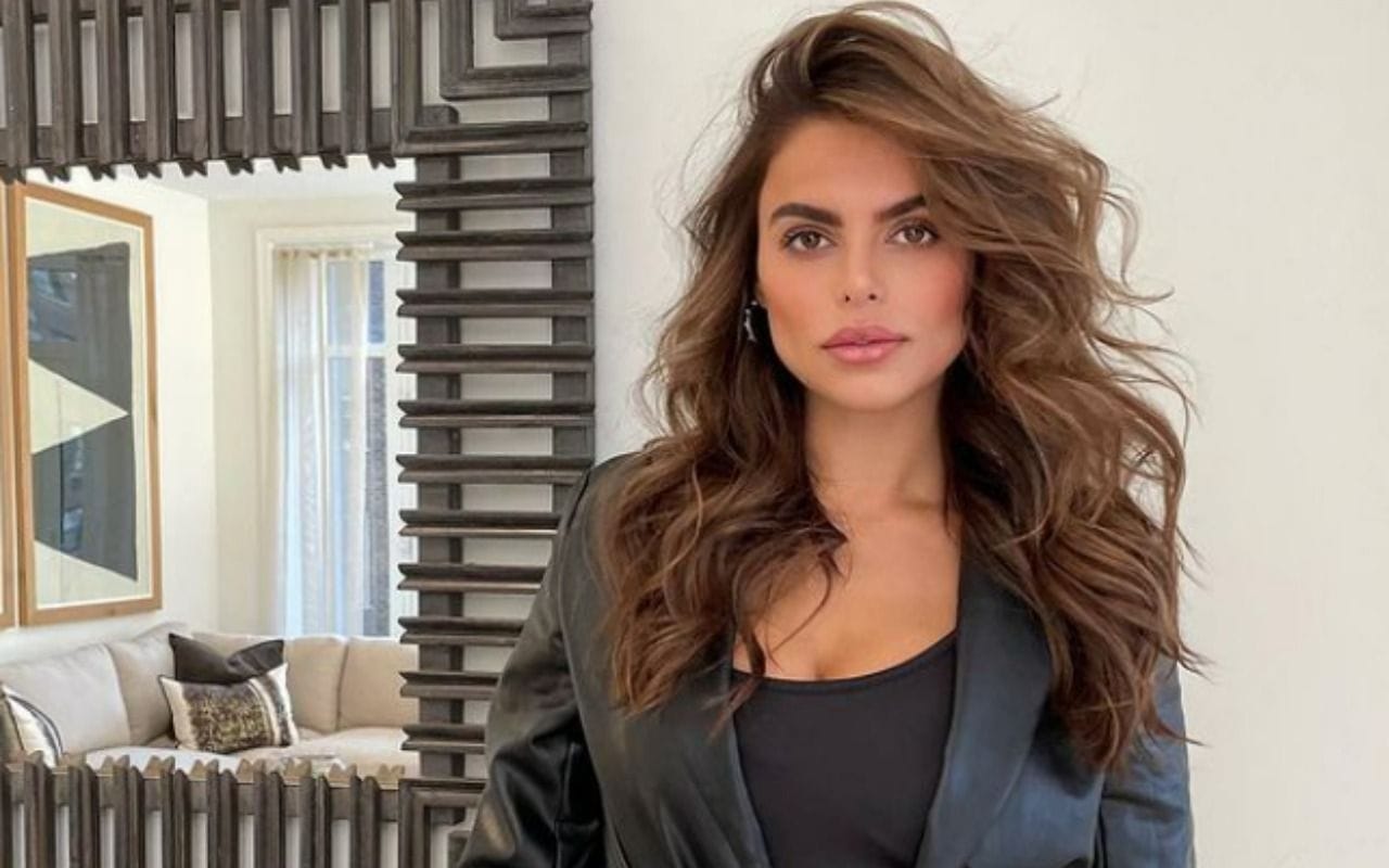 Who is Brooks Nader? Sports Illustrated model tracked for hours by ...