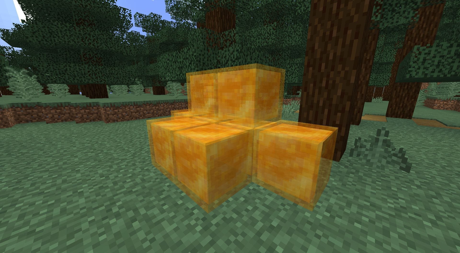 What are the importance and use of honey in Minecraft?
