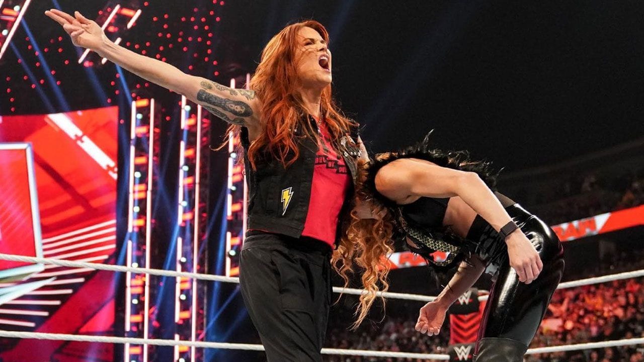 Kenny Bolin thinks Becky Lynch should dominate Lita at Elimination Chamber