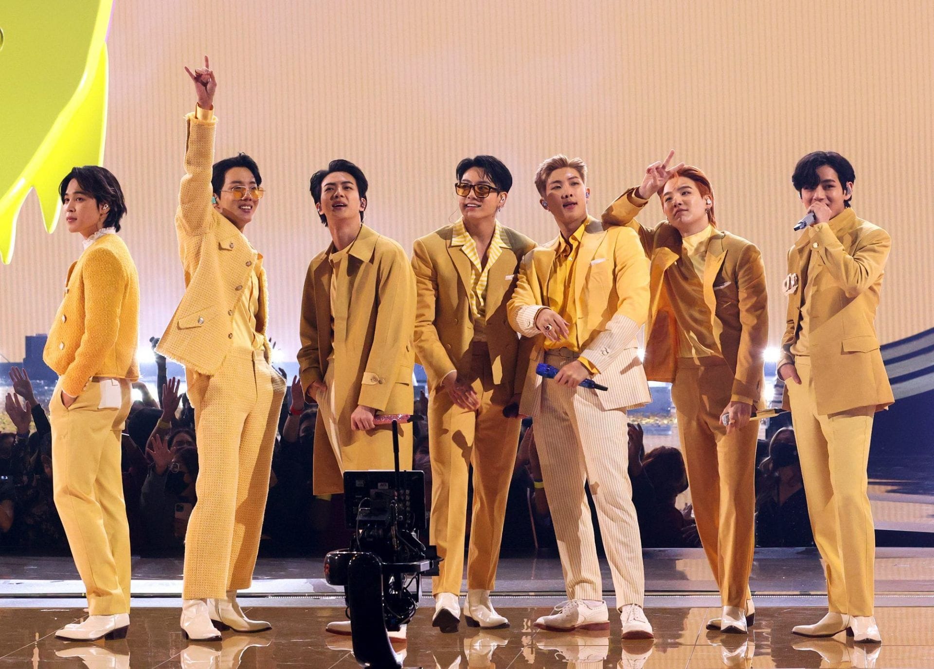 What are BTS members' favorite music videos?