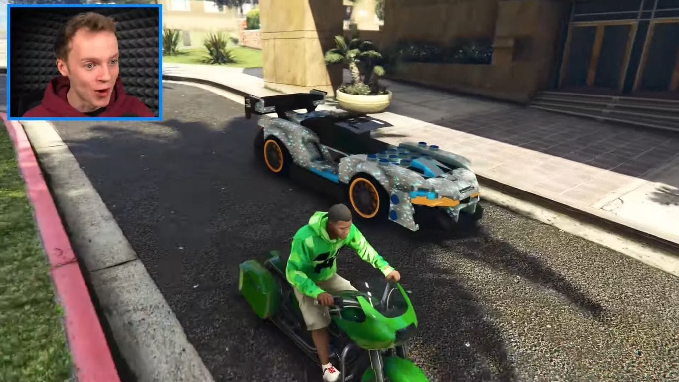 GTA 5 streamer collects Minecraft livery cars using mods