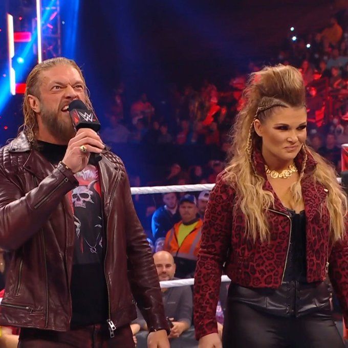 Corey Graves thanks Jerry Lawler for helping out the RAW commentary team