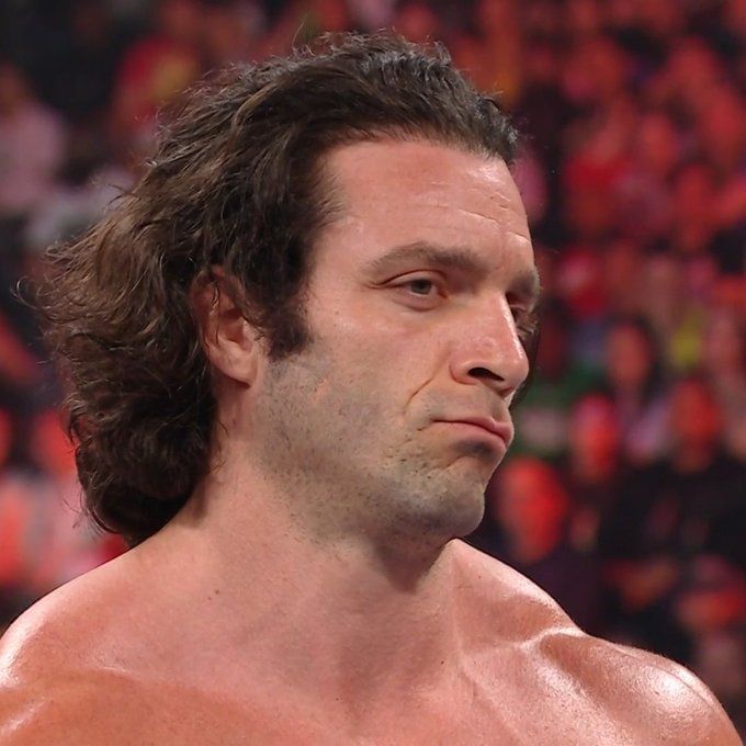 Elias returns to WWE after 9 months with a new name and a bizarre ...