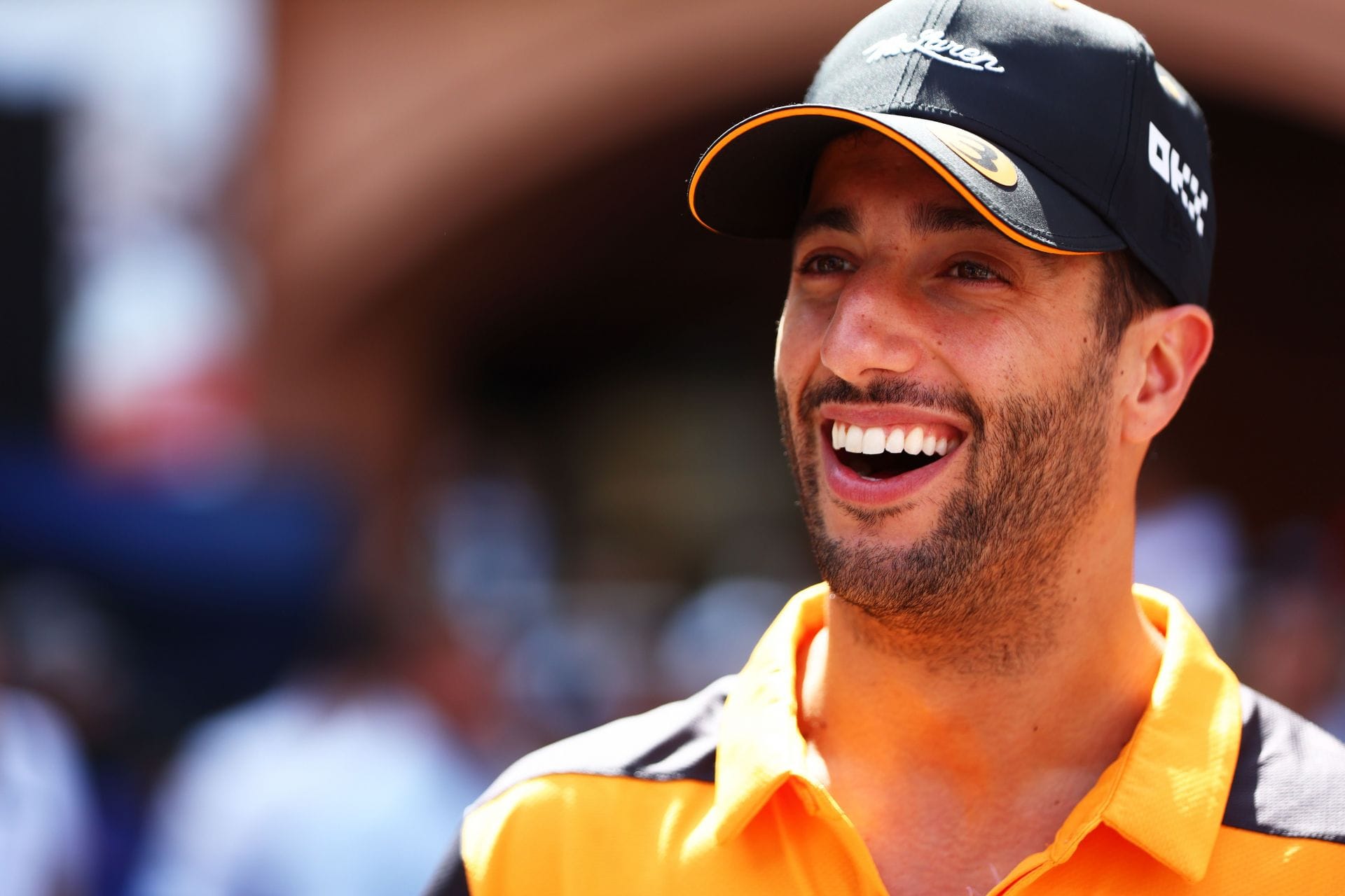 "My skin is tanned, beautiful, and also thick" - Daniel Ricciardo ...