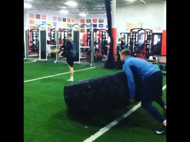 Top 10 most impressive physiques in NFL history