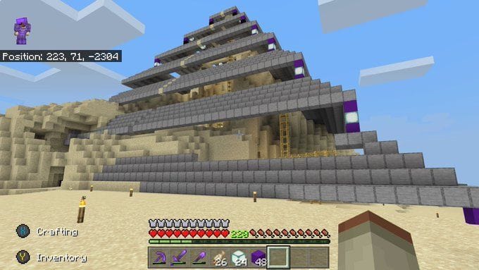 How to build a pyramid in Minecraft