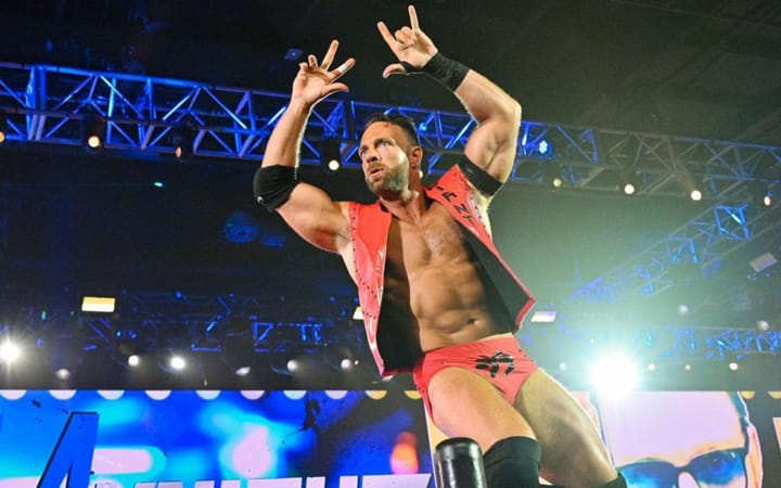 Wrestling world reacts to WWE changing LA Knight's name on SmackDown