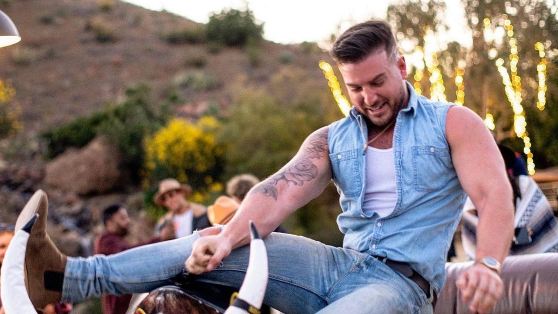 "Mike can you hush": Fans claim Mike should stop talking and let Arisce ...