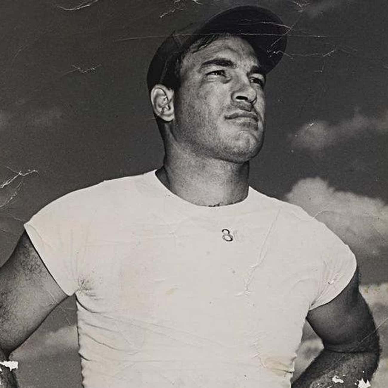 3 NFL players who were banned forever from the league