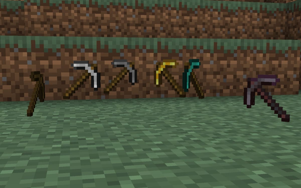 5 best enchantments for a pickaxe in Minecraft 1.19