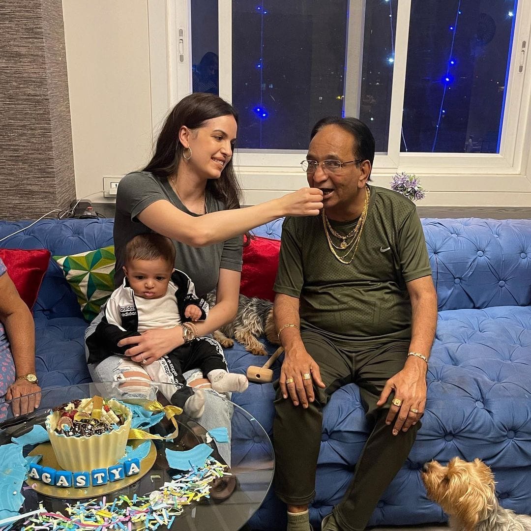 Who is Hardik Pandya's Father Himanshu Pandya?