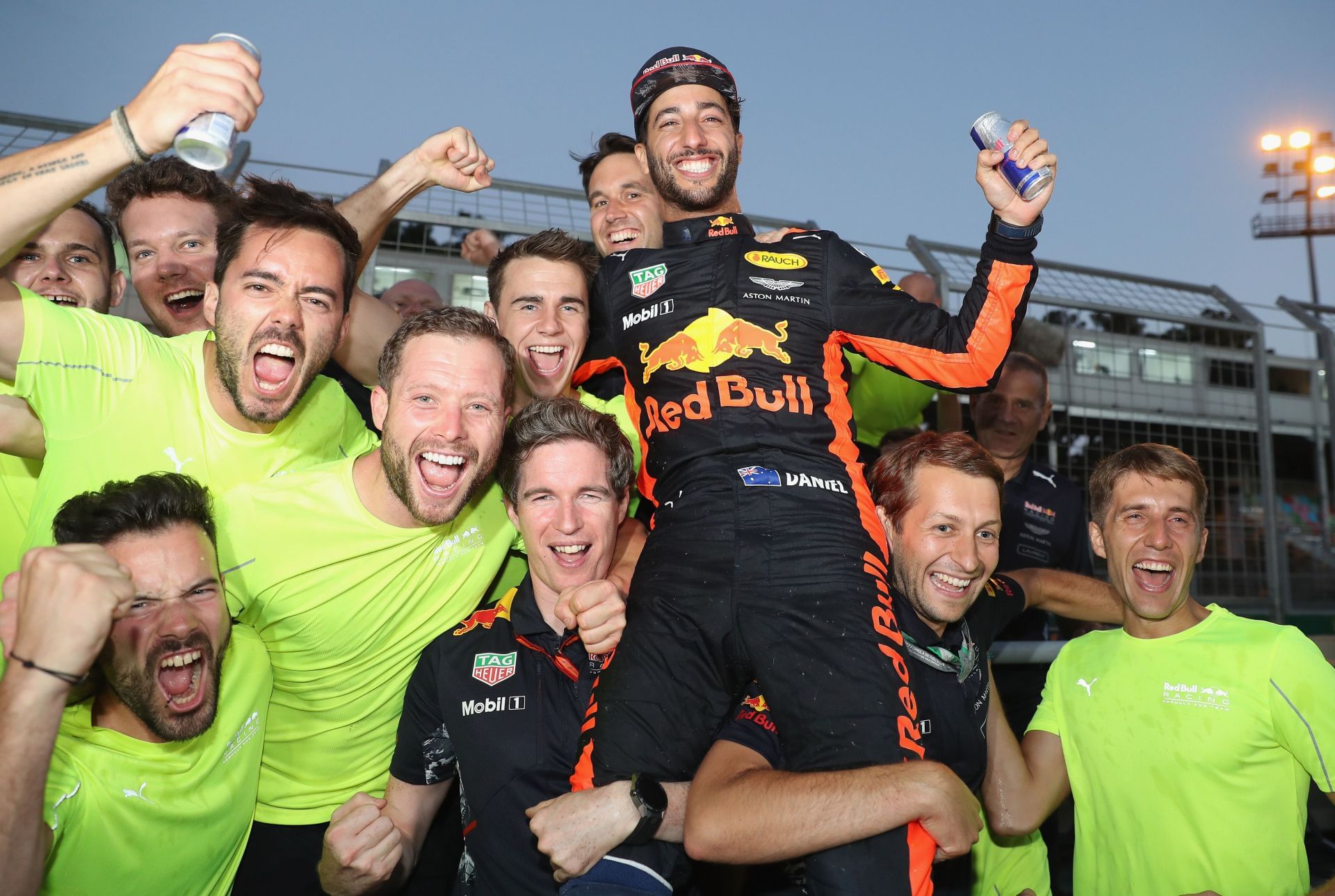 Watch: When Daniel Ricciardo pulled off a triple overtake in Baku in 2017