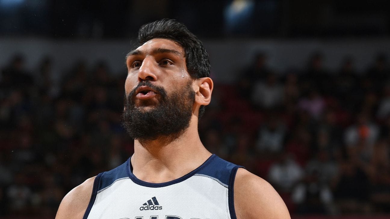 AEW star Satnam Singh spotted with former WWE Champion