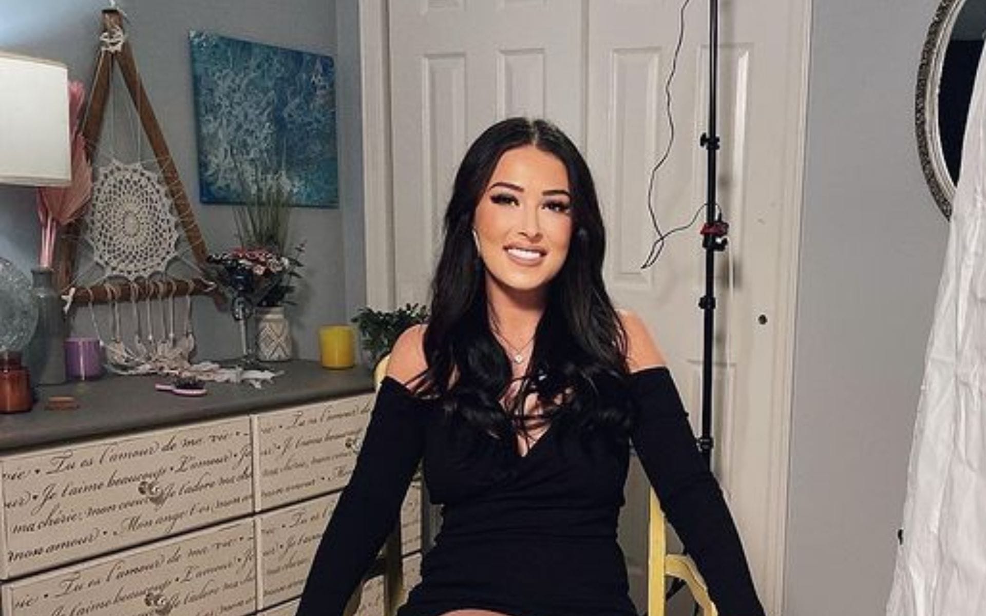 "I really liked Doug for her": Five Guys a Week fans slam Sydney for ...