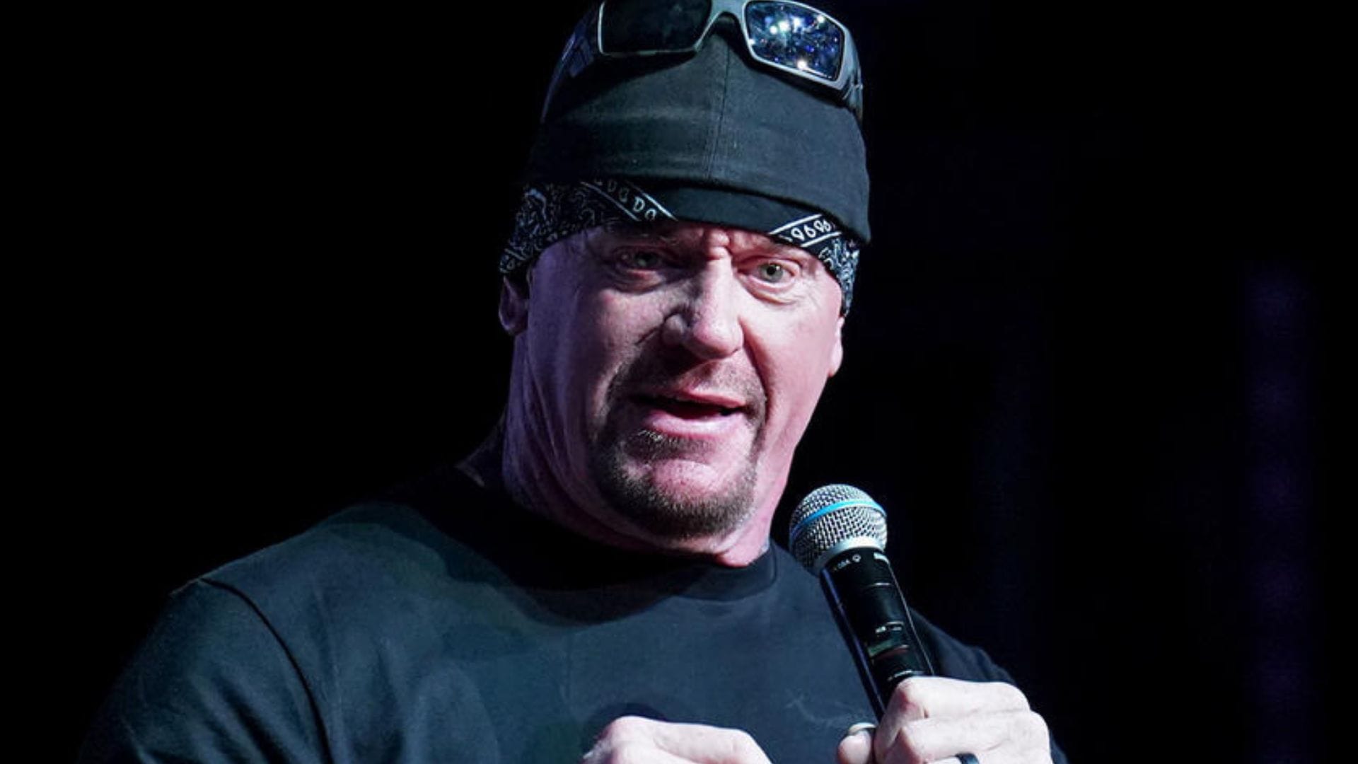 Photo: 12-time WWE Women's Champion's husband spotted with The ...