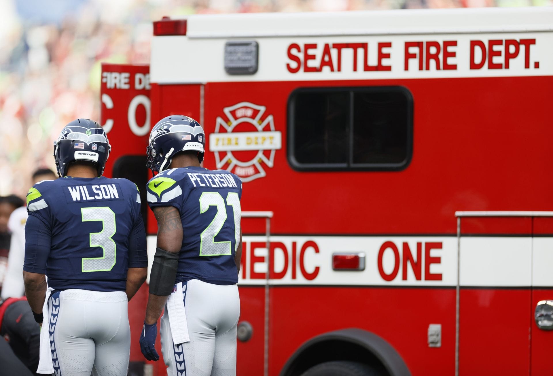 WATCH: Adrian Peterson brutally knocks out his sparring partner ahead ...