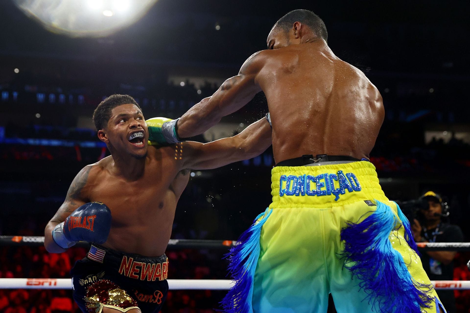 Boxing News: Teddy Atlas, Rosie Pere, Dustin Poirier and others react ...