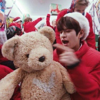 Fans can’t get over Stray Kids’ emo ‘pink’ concept in MAXIDENT comeback ...