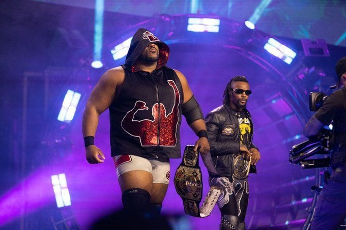 Former WWE Superstar hits back at troll for comparing Keith Lee and GUNTHER