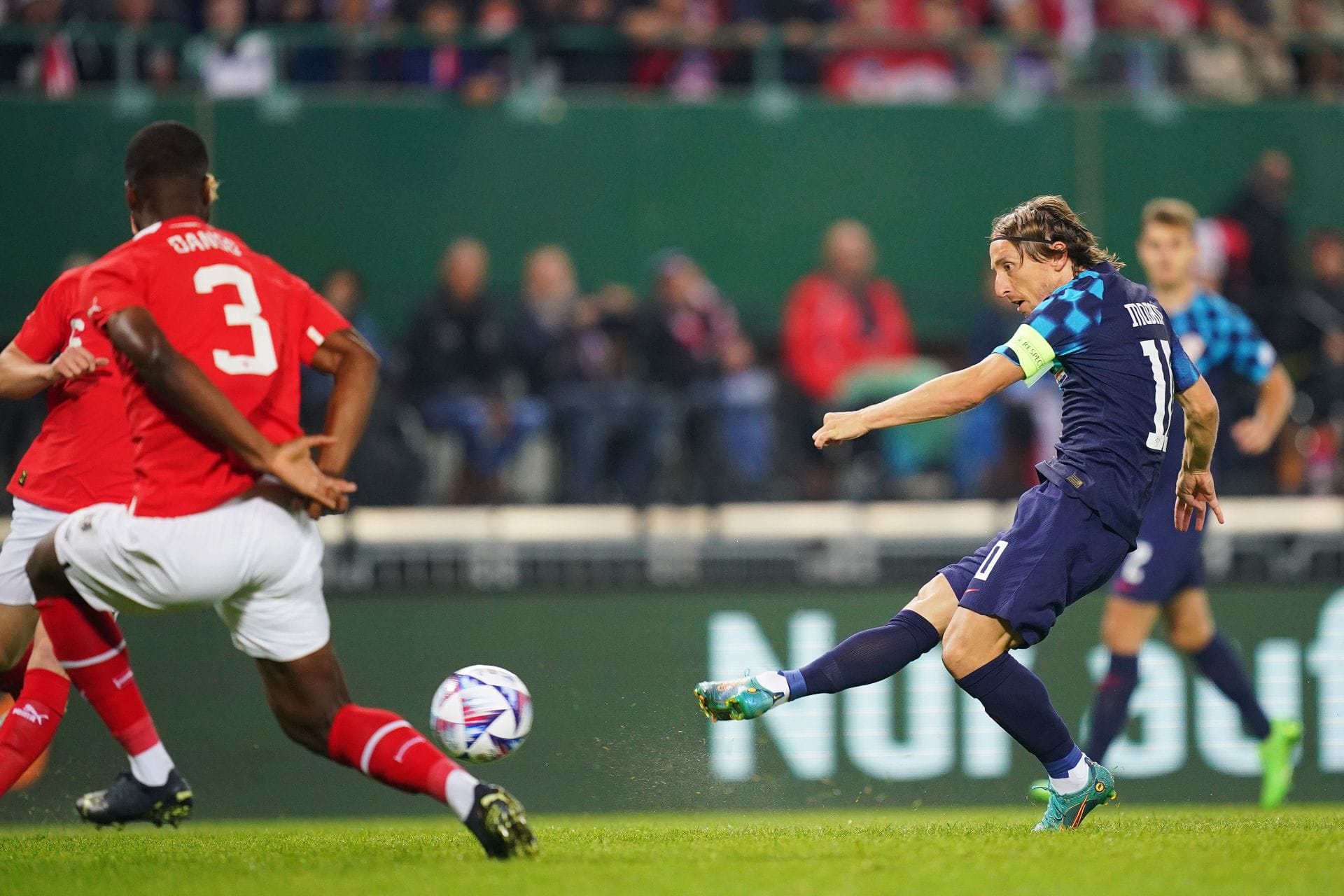 "I'd rather earn more money with what I love" - Ana Maria Markovic ...