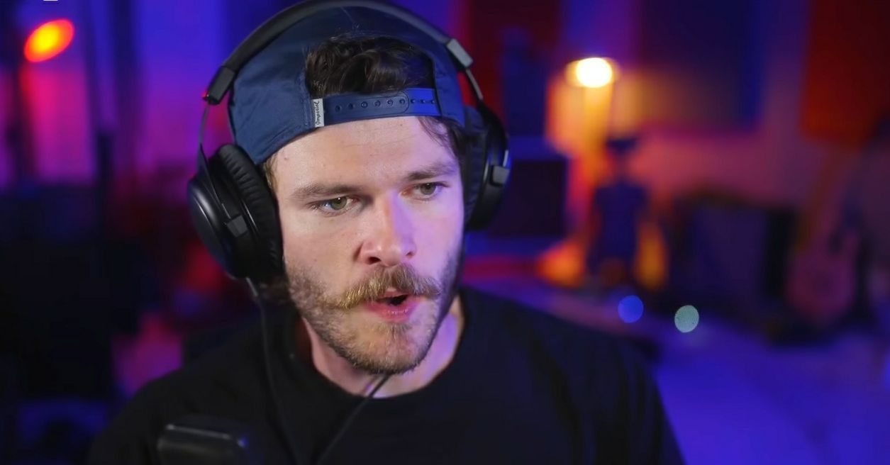 How much is Oompaville’s Net Worth as of 2022?