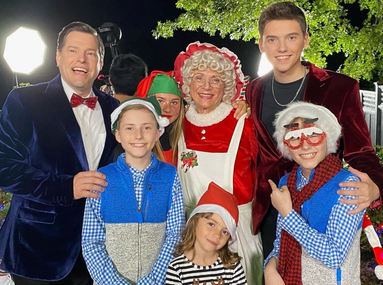 How much is Sharpe Family Singers Net Worth as of 2022?