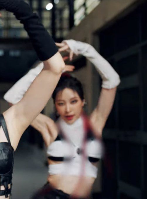 Album X spells trouble as member EXID's Hani's hairstyle comes under fire in another instance of ...