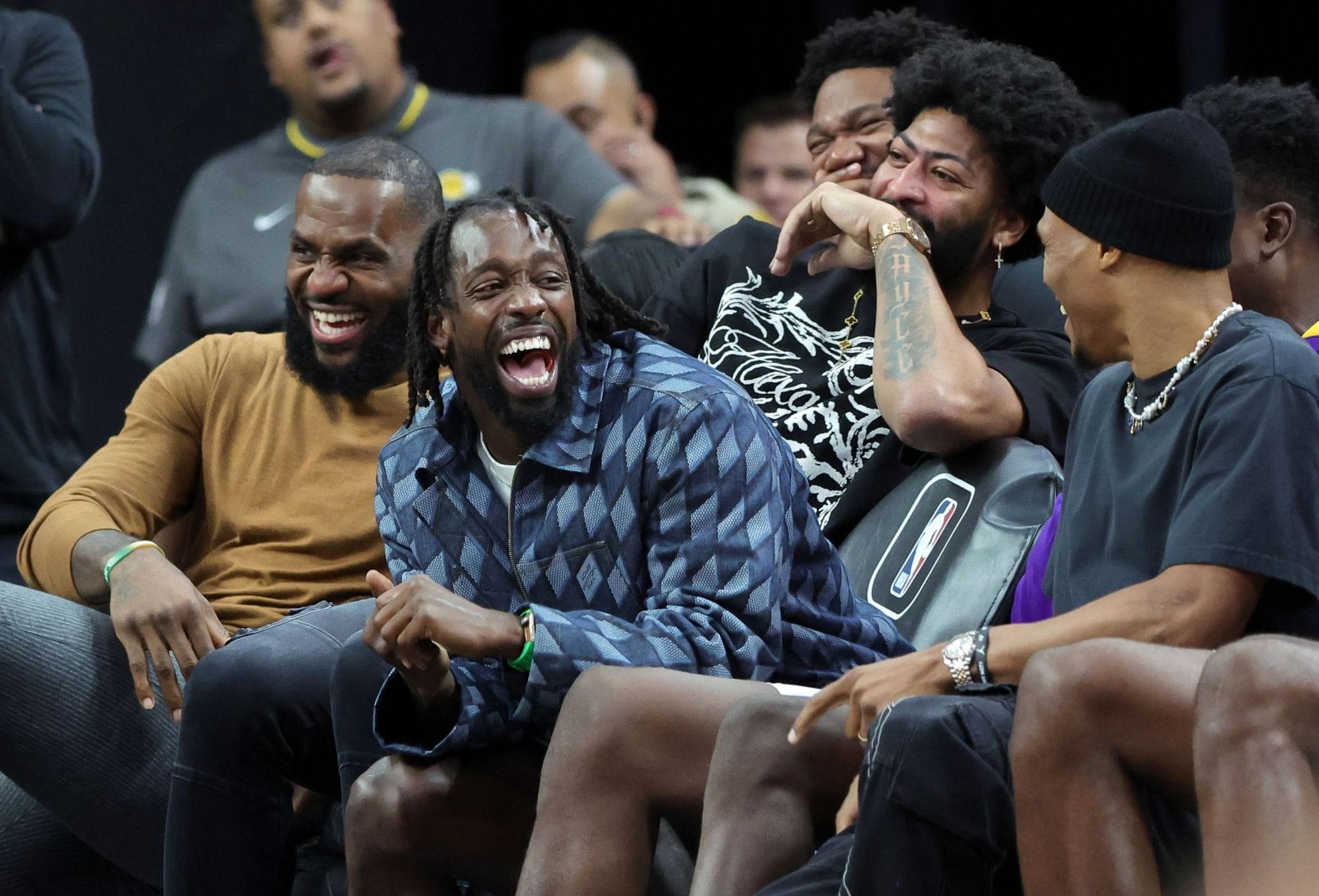 "The Lakers sucked yesterday, and they sucked again today" - Charles ...