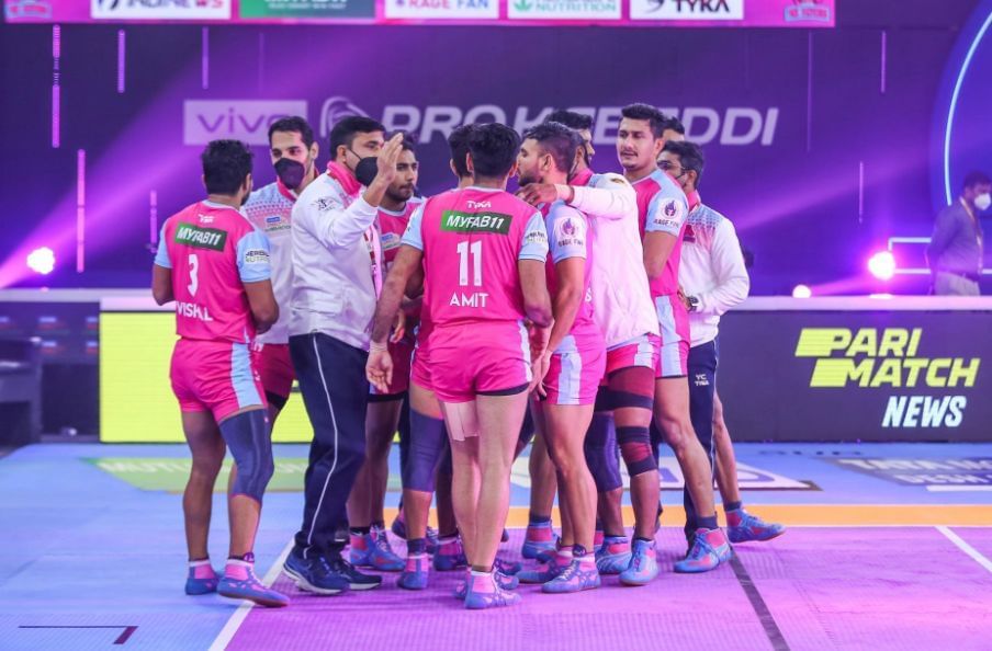 PKL 2022 में Jaipur Pink Panthers का शेड्यूल और टूर्नामेंट में अब तक किये प्रदर्शन पर नज़र